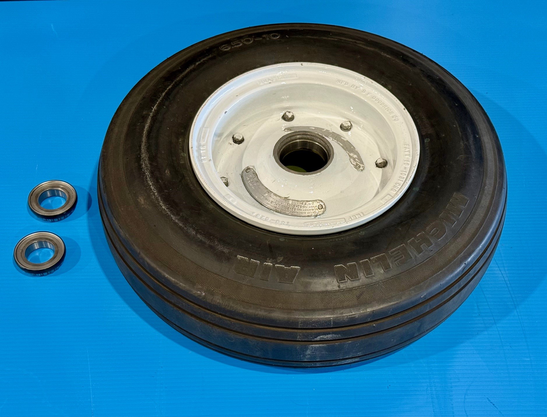 NOSE-WHEEL-ASSY-PN-50-300011-41-PHOTO-5.jpg